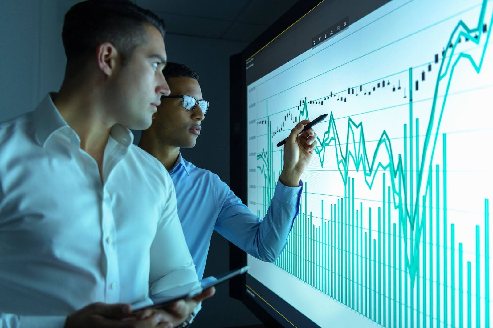 How Data Analytics Is Transforming Population Health in 2025